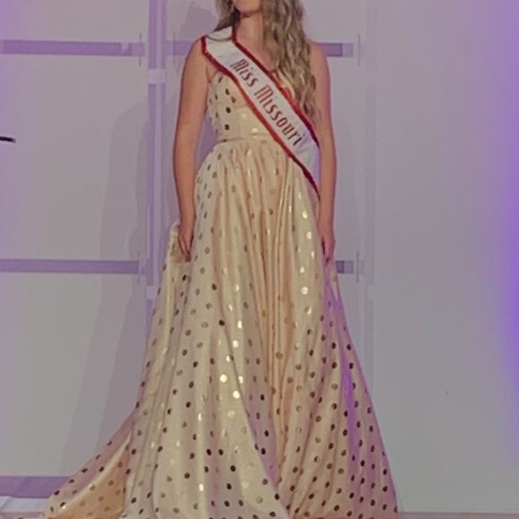 Mac Duggal | Dresses | Mac Duggal Pink And Gold Polka Dot Dress | Poshmark